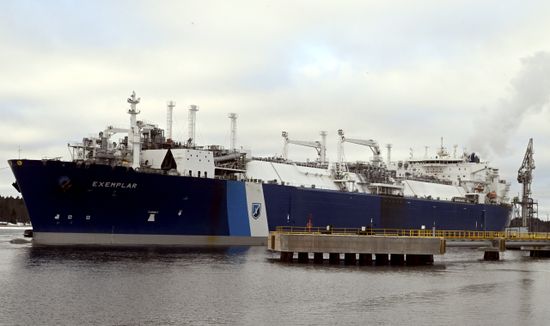 Vessel Fsru Exemplar Floating Liquefied Natural Editorial Stock Photo ...