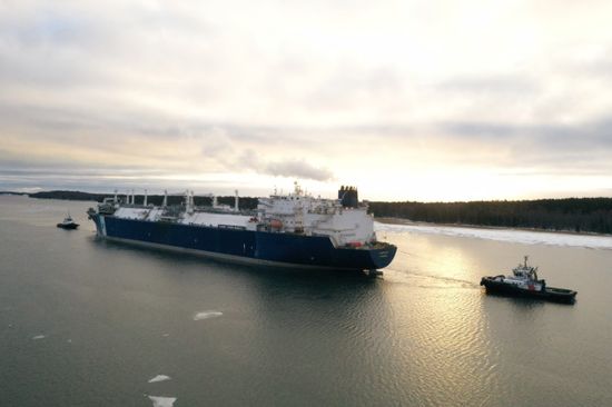 Vessel Fsru Exemplar Floating Liquefied Natural Editorial Stock Photo ...