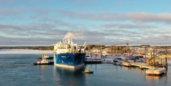 Vessel Fsru Exemplar Floating Liquefied Natural Editorial Stock Photo ...