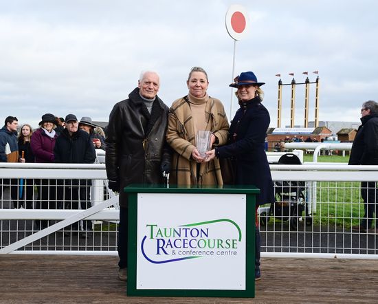 Race Winner Inspiratrice Ridden By Sean Editorial Stock Photo - Stock ...