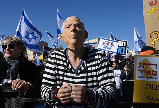 Israeli Activist Wears Mask Benjamin Netanyahu Editorial Stock Photo ...