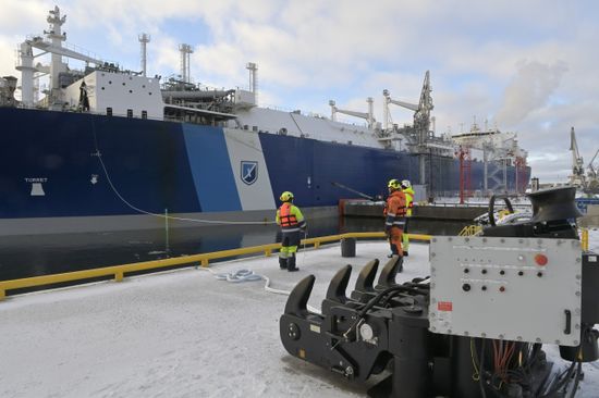 Vessel Fsru Exemplar Floating Liquefied Natural Editorial Stock Photo ...