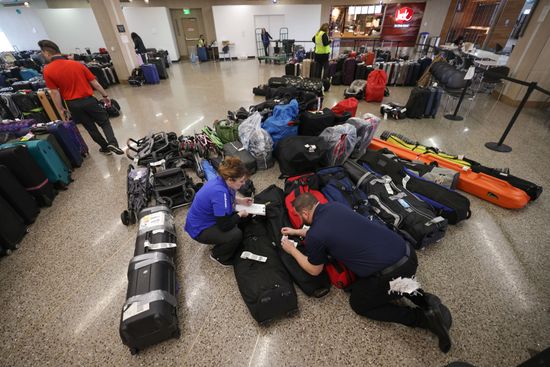 Southwest Airlines Employees Work Reconnect Southwest Editorial Stock ...