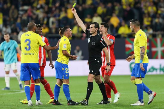Spanish Referee Martinez Munuera 3r Shows Editorial Stock Photo - Stock ...