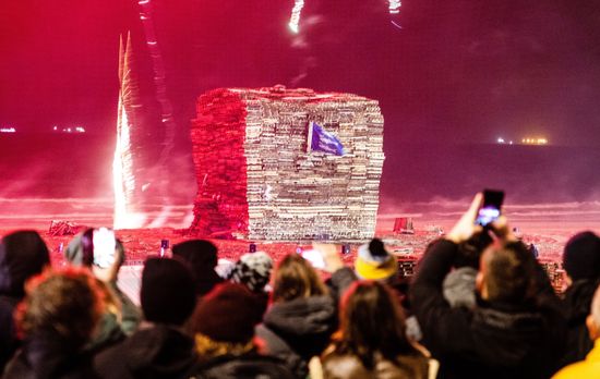 Scheveningen Bonfire On Noorderstrand Scheveningen Bonfires Editorial ...