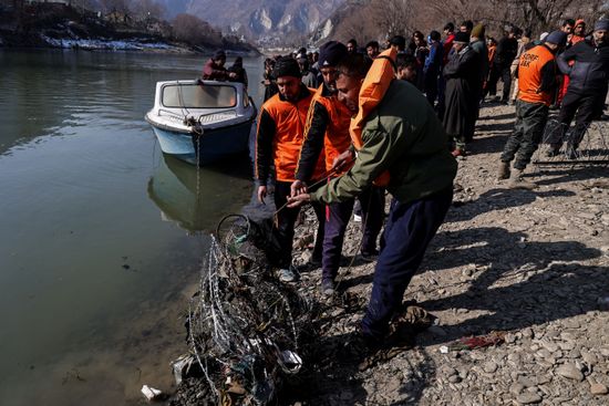Sdrf Officials Launch Rescue Operation Trace Editorial Stock Photo ...