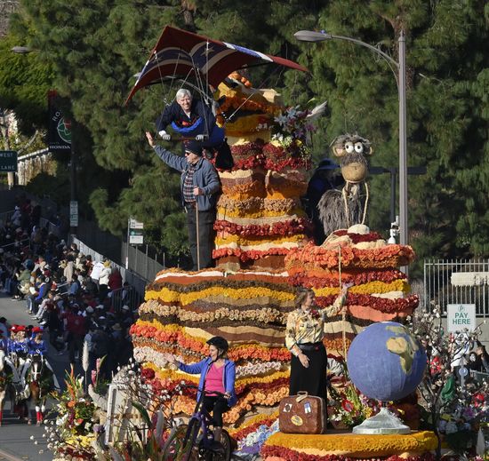 City Burbanks Adventure Awaits Float Winner Editorial Stock Photo ...