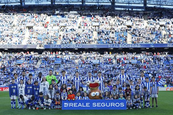 Real Sociedad Team Group Lineup Sociedad Editorial Stock Photo - Stock ...
