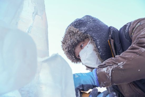 Contestable Works On Ice Sculpture During Editorial Stock Photo - Stock ...