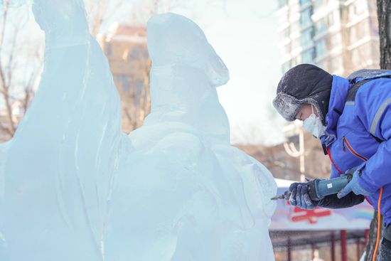 Contestable Works On Ice Sculpture During Editorial Stock Photo - Stock ...