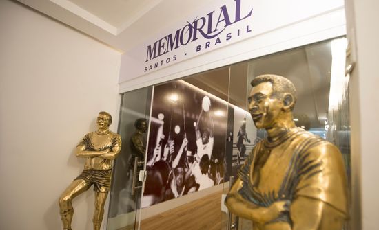 Pele Funeral Entrance Peles Mausoleum Memorial Editorial Stock Photo ...