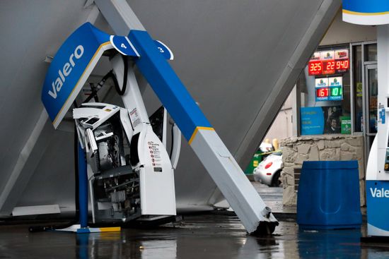 Canopy Valero Gas Station Toppled Over Editorial Stock Photo - Stock ...