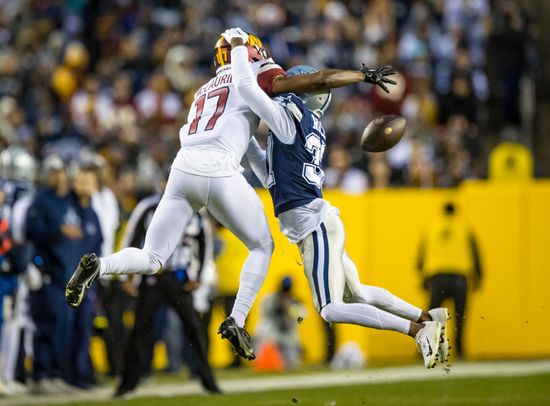Pass Attempt Washington Commanders Wide Receiver Editorial Stock Photo ...