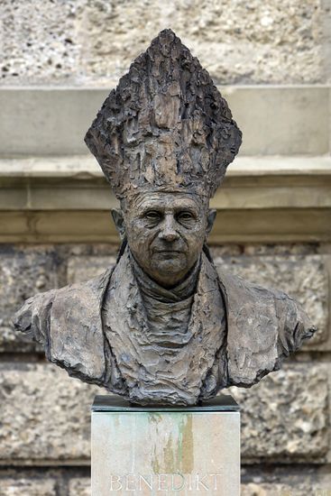 Bust German Pope Benedict Xvi Front Editorial Stock Photo - Stock Image ...