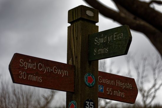 Direction Signs Sgwd Yr Eira Sgwd Editorial Stock Photo - Stock Image ...