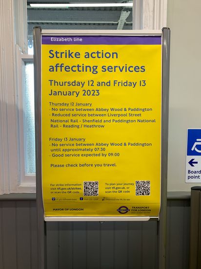 Taplow Railway Station Buckinghamshire Elizabeth Line Editorial Stock ...