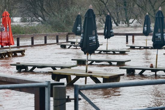 Flooded Garden Bridge Inn Llanfoist Bridge Editorial Stock Photo ...