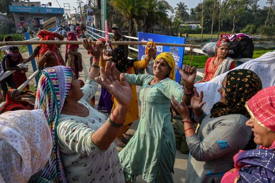 Hindu Pilgrims Dancing They Stand Line Editorial Stock Photo - Stock ...