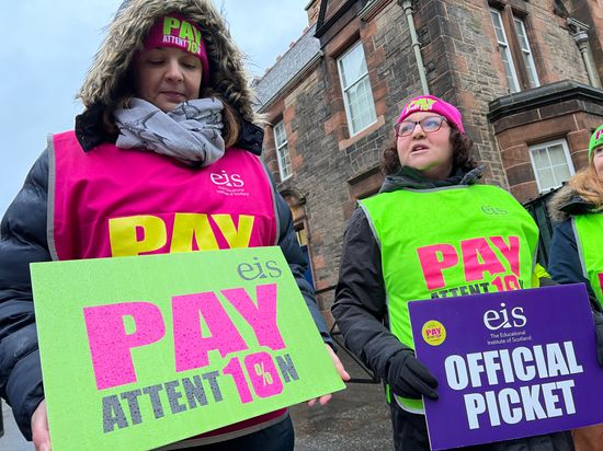 Primary School Teachers Joined Picket Line Editorial Stock Photo ...