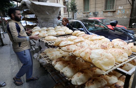 Egyptian Baker Arranges Bread Bakery Cairo Editorial Stock Photo ...