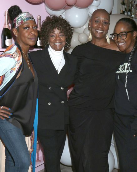 Tichina Arnold Aunt Gaynette Dawson Toretta Editorial Stock Photo ...