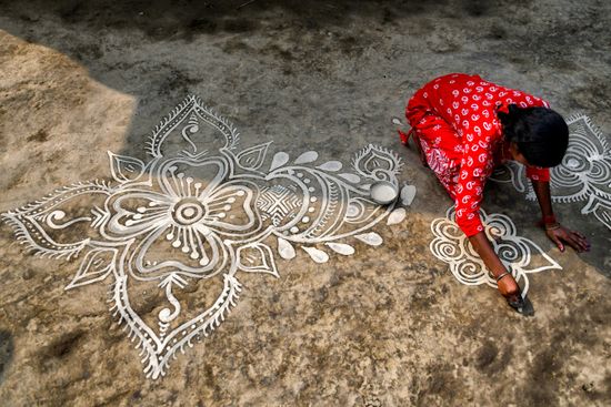 Woman Seen Making Decorative Alpona During Editorial Stock Photo ...