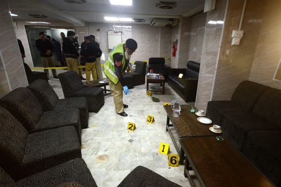 Police Officers Examine Crime Scene Following Editorial Stock Photo ...