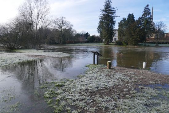 River Levels Rise Along River Thames Editorial Stock Photo - Stock ...