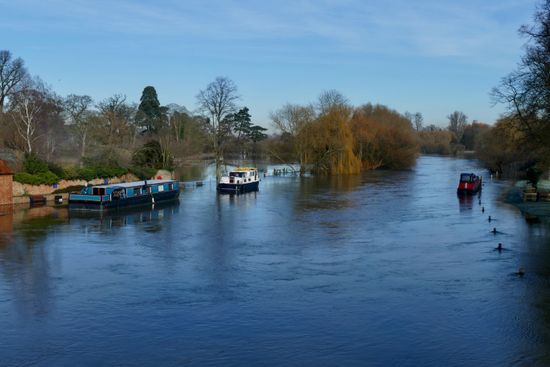 River Levels Rise Along River Thames Editorial Stock Photo - Stock ...