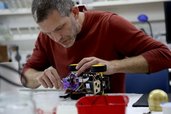 Researcher Tests Smelling Robot Tel Aviv Editorial Stock Photo - Stock ...