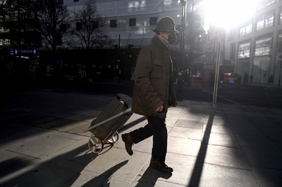 Man Pulls Shopping Trolley London Britain Editorial Stock Photo - Stock ...