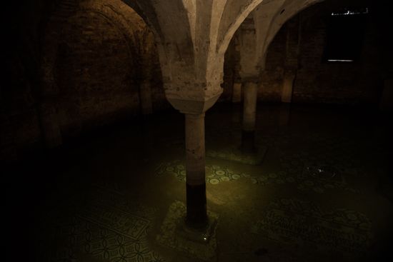 Flooded Crypt Basilica Di San Francesco Editorial Stock Photo - Stock ...