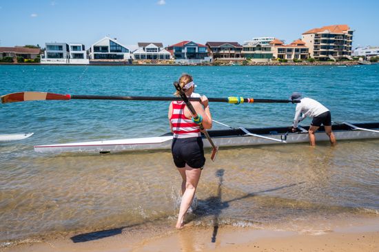 Rowing Crews Practice West Lakes Adelaide Editorial Stock Photo - Stock ...