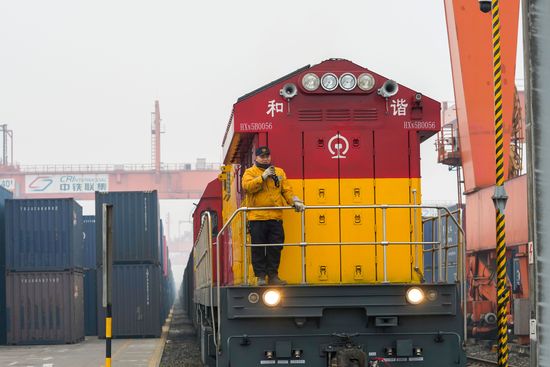 Railsea Intermodal Freight Train Carrying Containers Editorial Stock ...