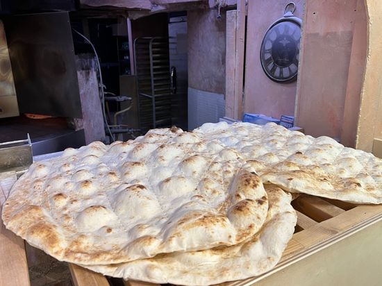 Persian Sangak Bread Iranian Bakery Richmond Editorial Stock Photo ...