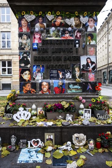 Memorial Michael Jackson Monument Orlando Di Editorial Stock Photo ...
