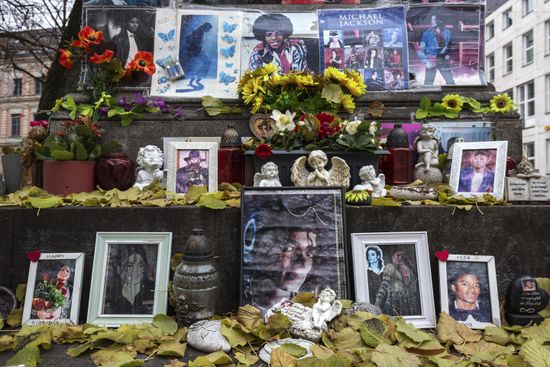 Memorial Michael Jackson Monument Orlando Di Editorial Stock Photo ...