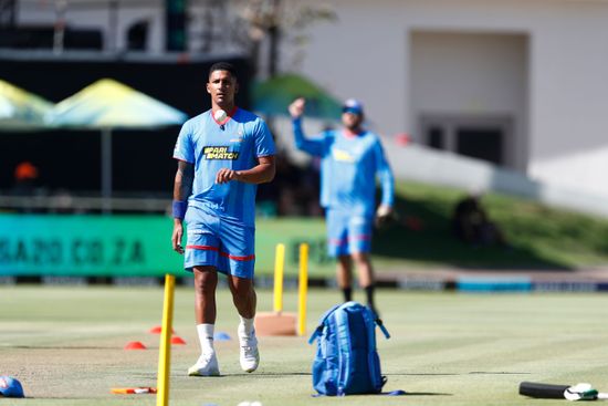 Beuran Hendricks Mi Cape Town Warming Editorial Stock Photo - Stock ...