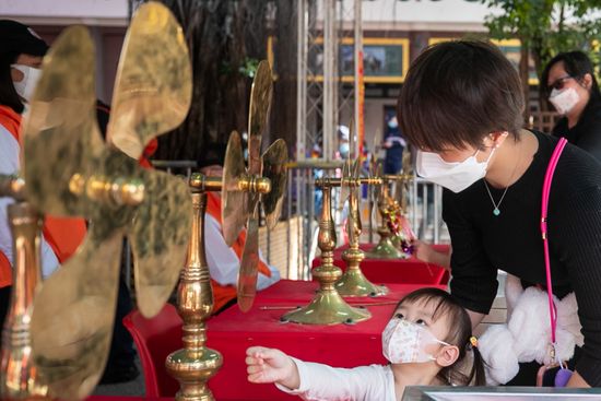 Worshippers Pray Sha Tin Che Kung Editorial Stock Photo - Stock Image ...