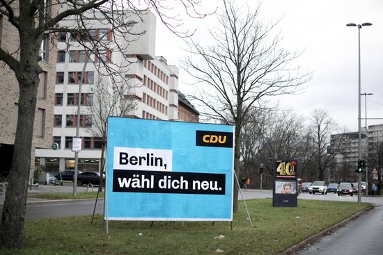 Plakat Der Parteit Cdu Mit Slogan Editorial Stock Photo - Stock Image ...