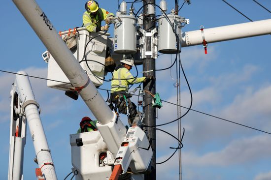 Powerline Maintenance Teams Worked Throughout Day Editorial Stock Photo ...