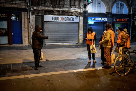 Volunteers Interview Homeless People During Solidarity Editorial Stock ...