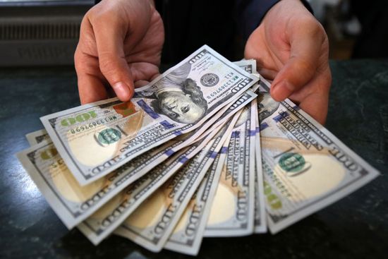 Foreign Currency Dealer Counts Us Dollars Editorial Stock Photo - Stock ...