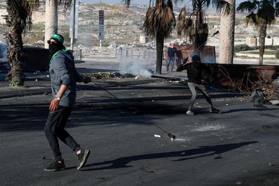 Palestinian Stone Throwers Clash Israeli Border Editorial Stock Photo ...