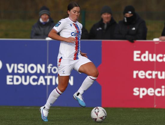 Crystal Palace Player Polly Doran Attacking Editorial Stock Photo ...