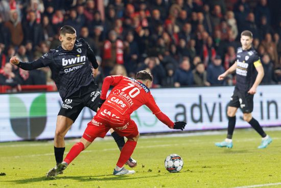 Oostendes Matej Rodin Kortrijks Massimo Bruno Editorial Stock Photo ...