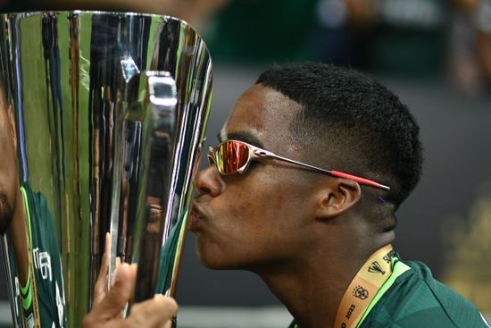 Endrick Palmeiras Kisses Trophy After Palmeiras Editorial Stock Photo ...