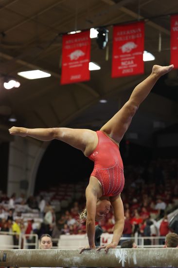 Razorback Gymnast Cally Swaney During Beam Editorial Stock Photo ...