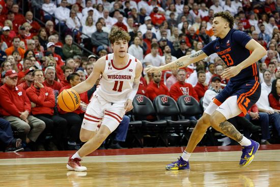 Wisconsin Badgers Guard Max Klesmit 11 Editorial Stock Photo - Stock ...