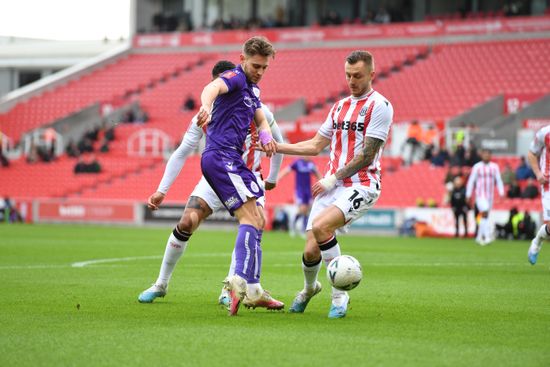 Danny Rose Stevenage Fc Kicks Ground Editorial Stock Photo - Stock ...